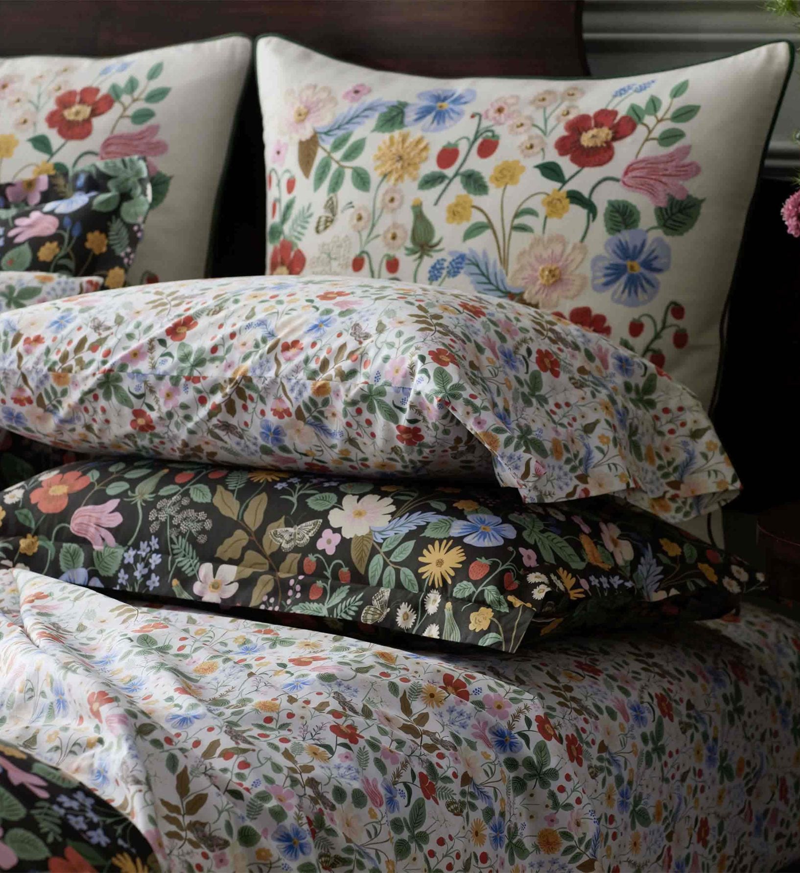 Percale Pillowcases - Garden Party Blue – Rifle Paper Co