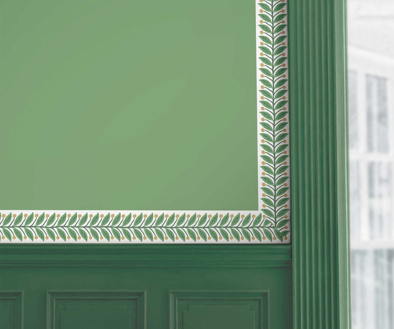 Garden Trim Wallpaper Border in Green | Rifle Paper Co.